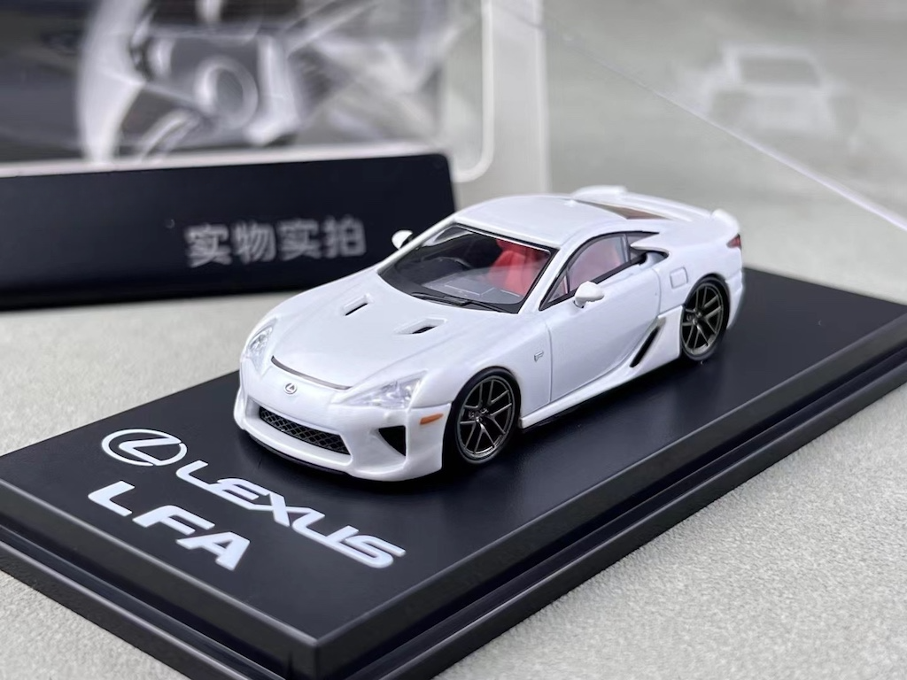 CM 1:64 White LFA Hatchback Sports Model Diecast Metal Car New Collect – mycrazybuy store
