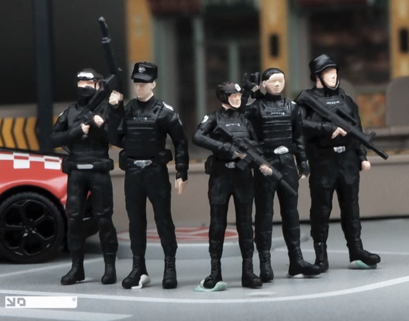 1:64 Painted Figure Mini Model Miniature Resin Diorama Sand SWAT Polic ...