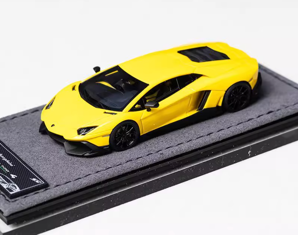 Halo 1:64 Yellow Aventador LP720-4 Sports Model Diecast Resin Car New ...