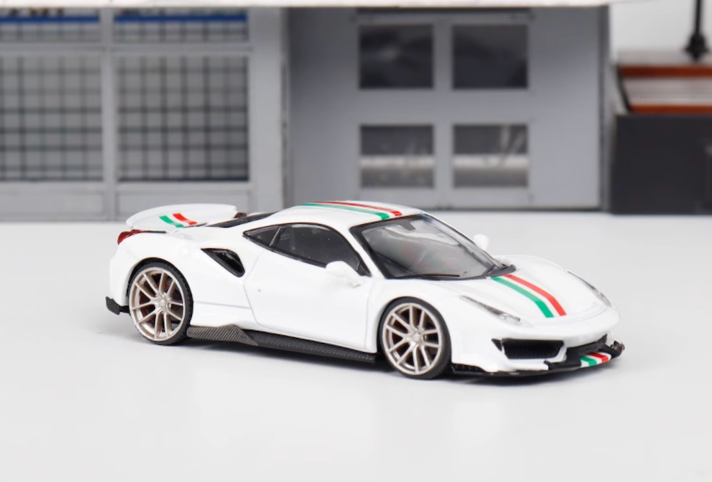 DCM 1:64 White Novitec 488 Pista Racing Sports Model Diecast Metal Car ...