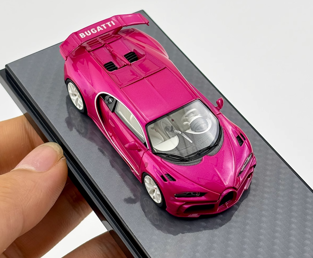 YM 1:64 Pink Chiron CRL Super Racing Sports Model Diecast Resin Car Ne ...